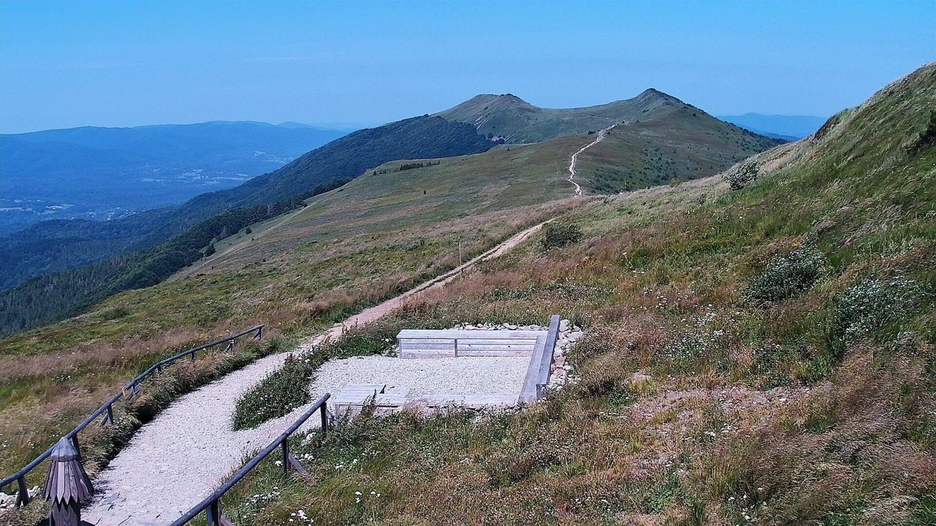 Kamera Chatka Puchatka: Okno na Bieszczady